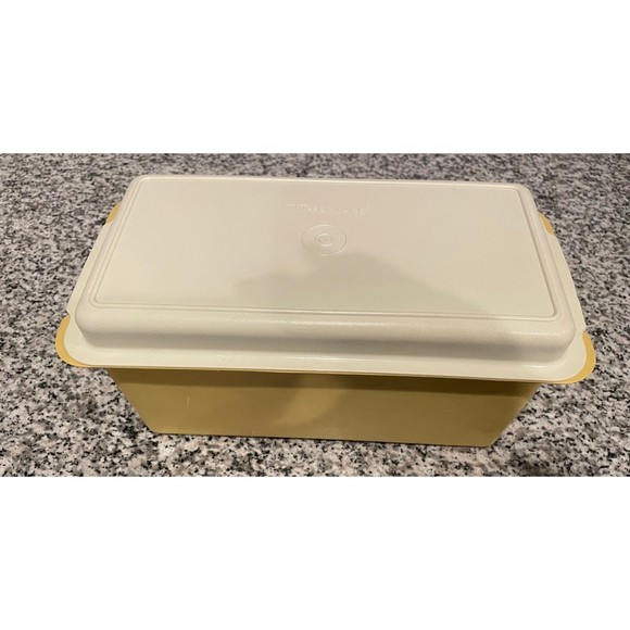 Tupperware | Kitchen | Vintage Vtg Tupperware Bread Loaf Keeper Harvest ...